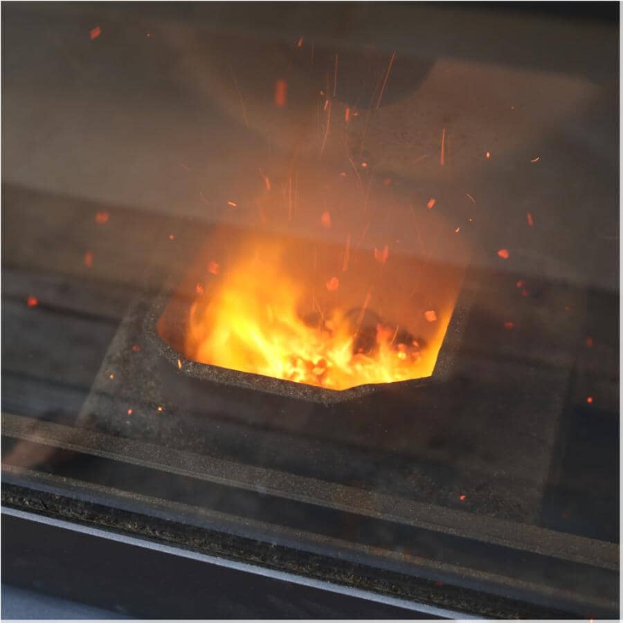 CLEVELAND IRON WORKS EPA Small Pellet Stove | Home Hardware
