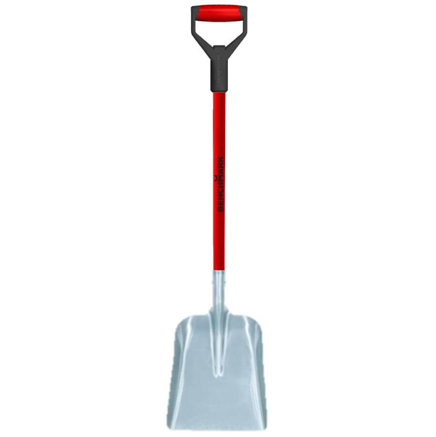 BENCHMARK Steel Snow Shovel with 46.3" Fiberglass Handle | Home Hardware