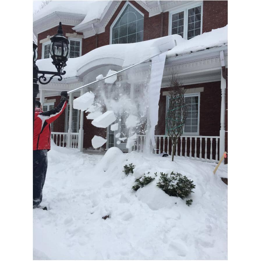SNOWPEELER Roof Snow Removal Tool | Home Hardware