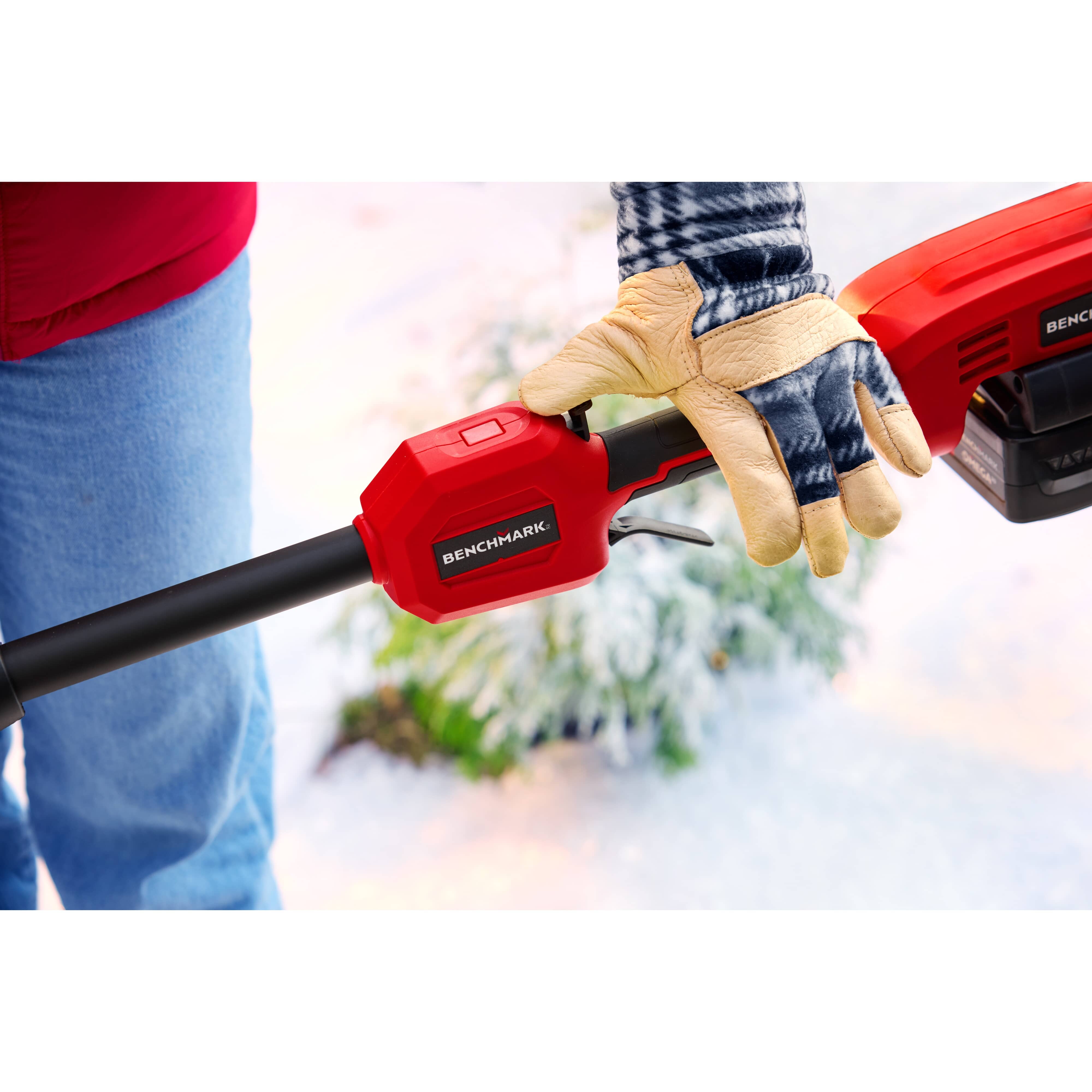 BENCHMARK 13" Cordless Snow Blower | Home Hardware