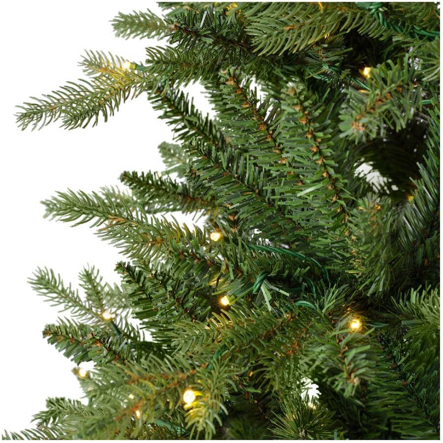 INSTYLE HOLIDAY 6' Allison Pine Christmas Tree | Home Hardware