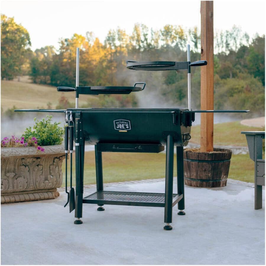OKLAHOMA JOE'S Firecraft Series BBQ Barrel | Home Hardware