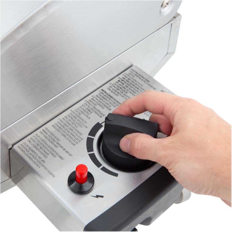 GRILLPRO 200 sq. in. 10,000BTU Table Top Propane Barbecue | Home Hardware