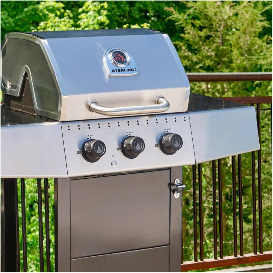 STERLING 3 Burner Propane BBQ Cart | Home Hardware