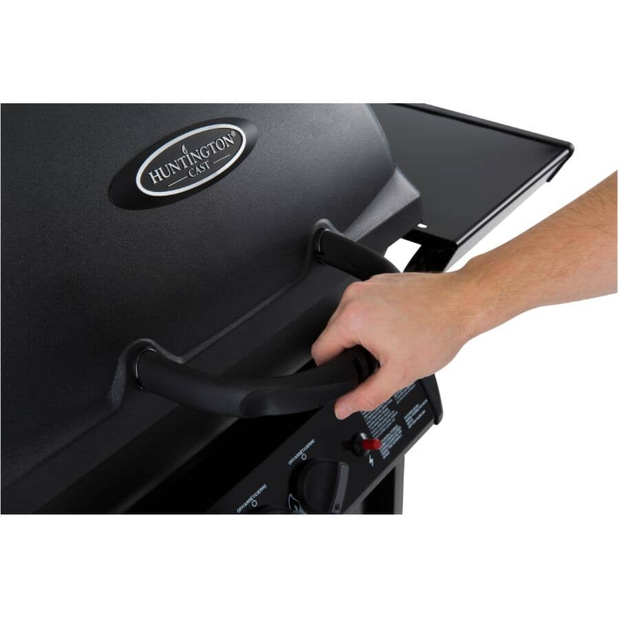 HUNTINGTON Black Propane BBQ - 3 Burner | Home Hardware