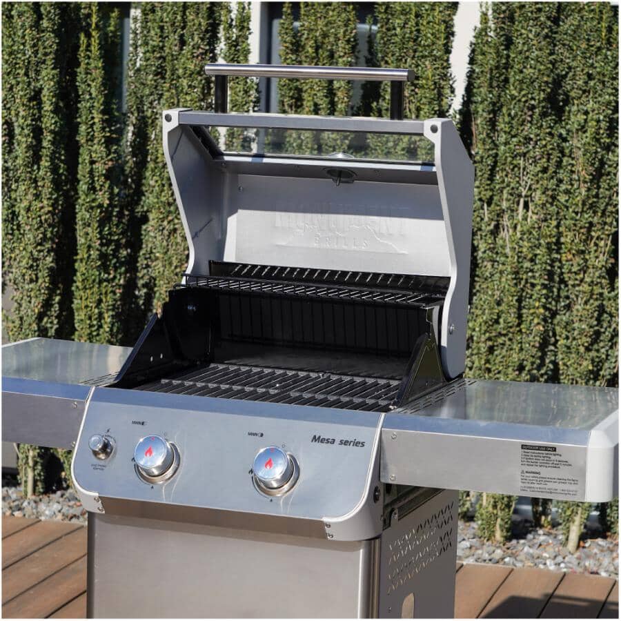 MONUMENT GRILLS Small Space Patio Grill | Home Hardware