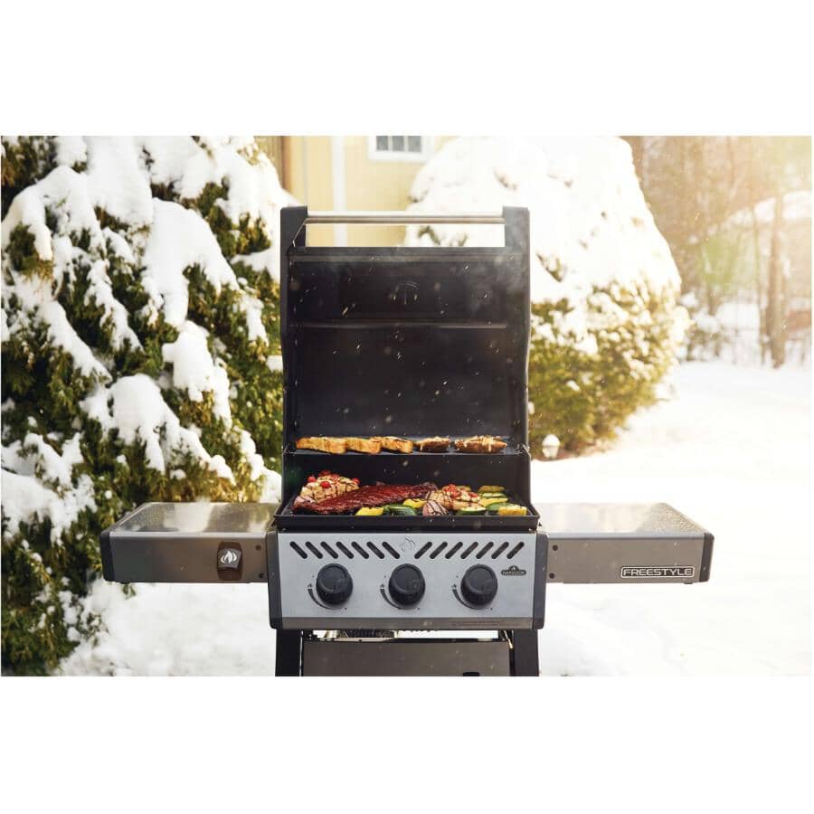 NAPOLEON Freestyle 365 Natural Gas BBQ | Home Hardware