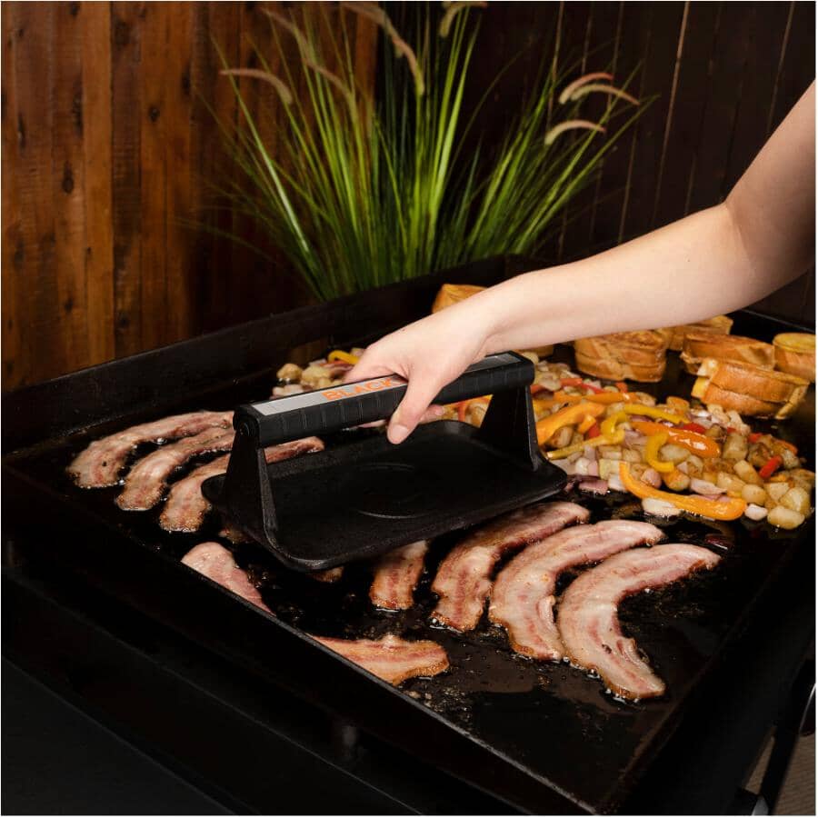BLACKSTONE Cast Iron Griddle Press | Home Hardware