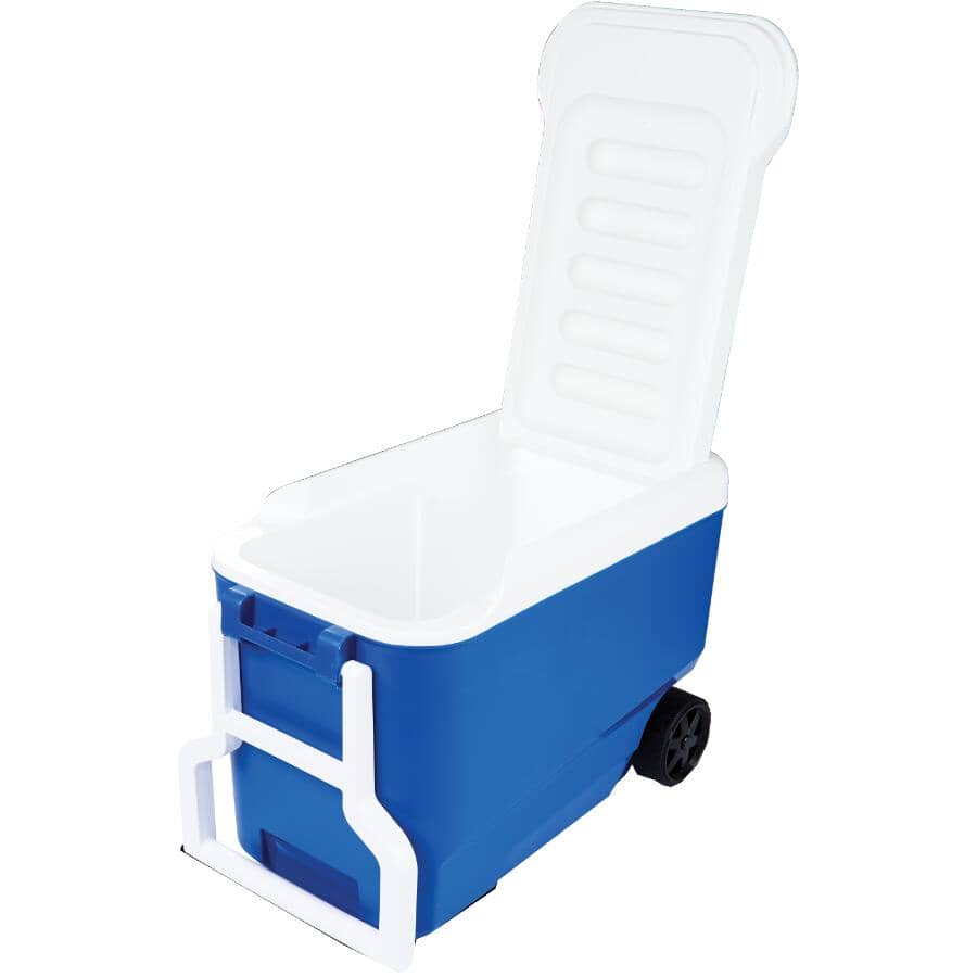 IGLOO 38 Quart Wheelie Cooler | Home Hardware