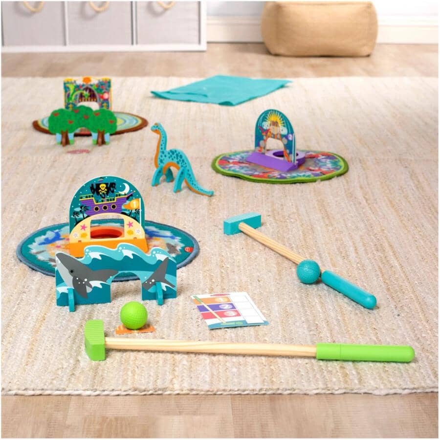 MELISSA & DOUG Deluxe Mini Golf Playset | Home Hardware