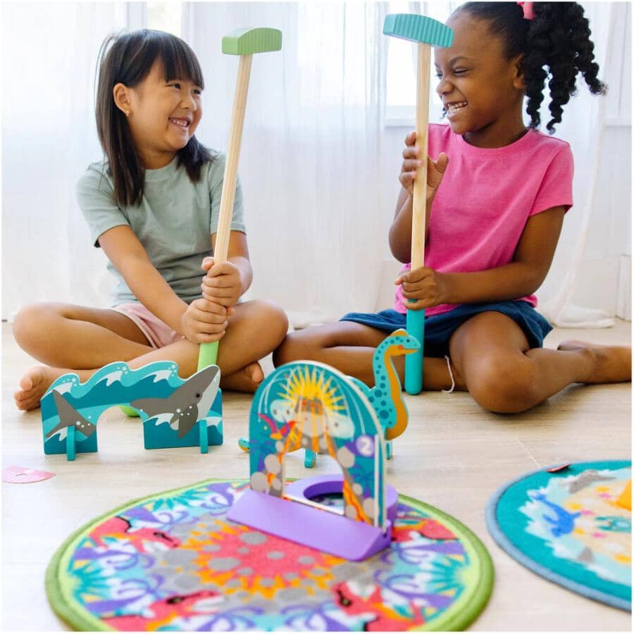MELISSA & DOUG Deluxe Mini Golf Playset | Home Hardware