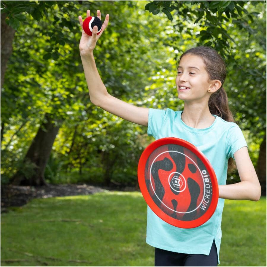 WICKED BIG SPORTS Catch & Toss Set | Home Hardware