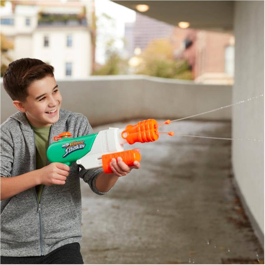 HASBRO Super Soaker Hydro Frenzy Water Gun | Home Hardware
