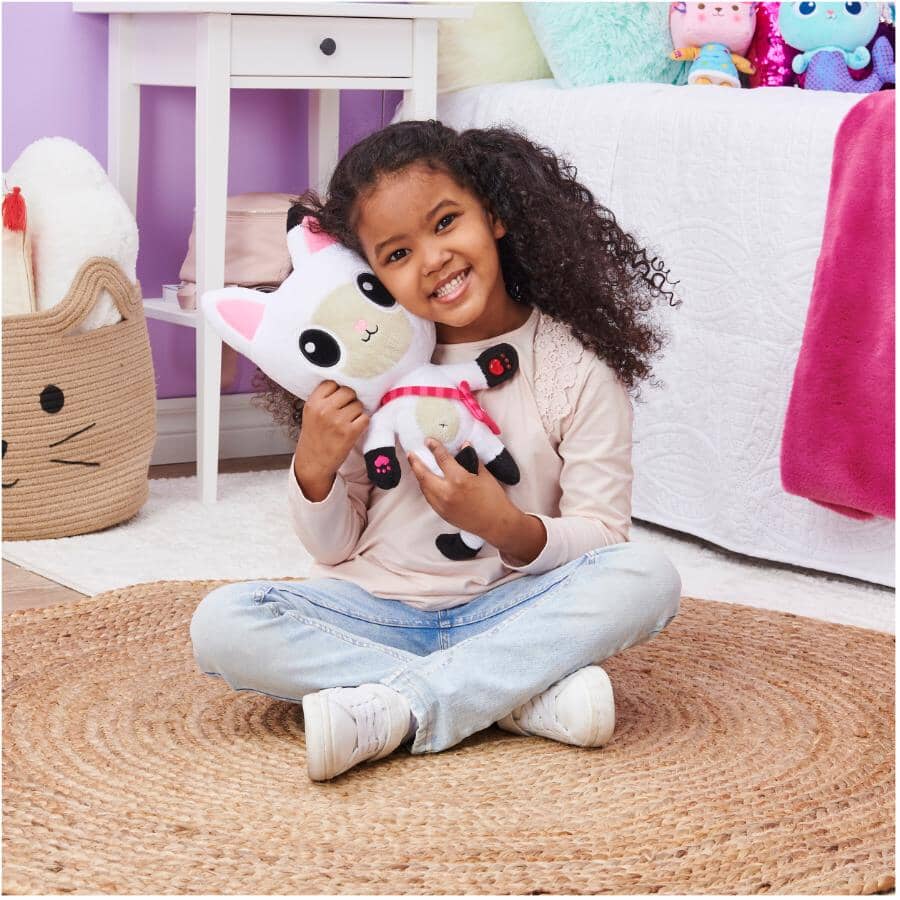 SPIN MASTER Gabby's Dollhouse Talking Pandy Paw Plush Toy | Home Hardware