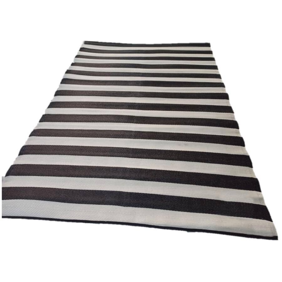 MULTIMATS Plastic Patio Rug | Home Hardware