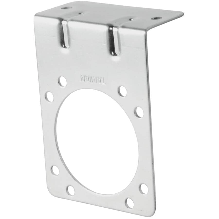 CURT Socket Mounting Bracket for 7-Way RV Blade | Home Hardware